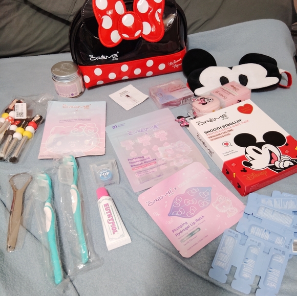 Makeup | Minnie Mouse Bundle | Poshmark